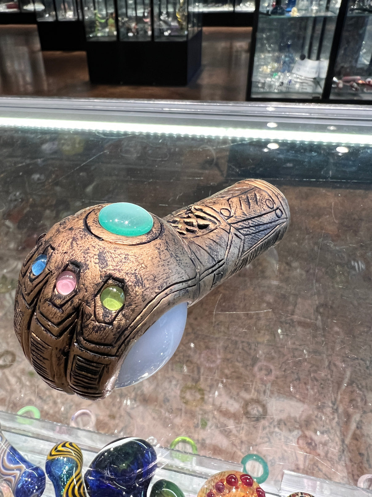 Infinity Power Gauntlet Spoon Pipe – Illuzion Glass Galleries